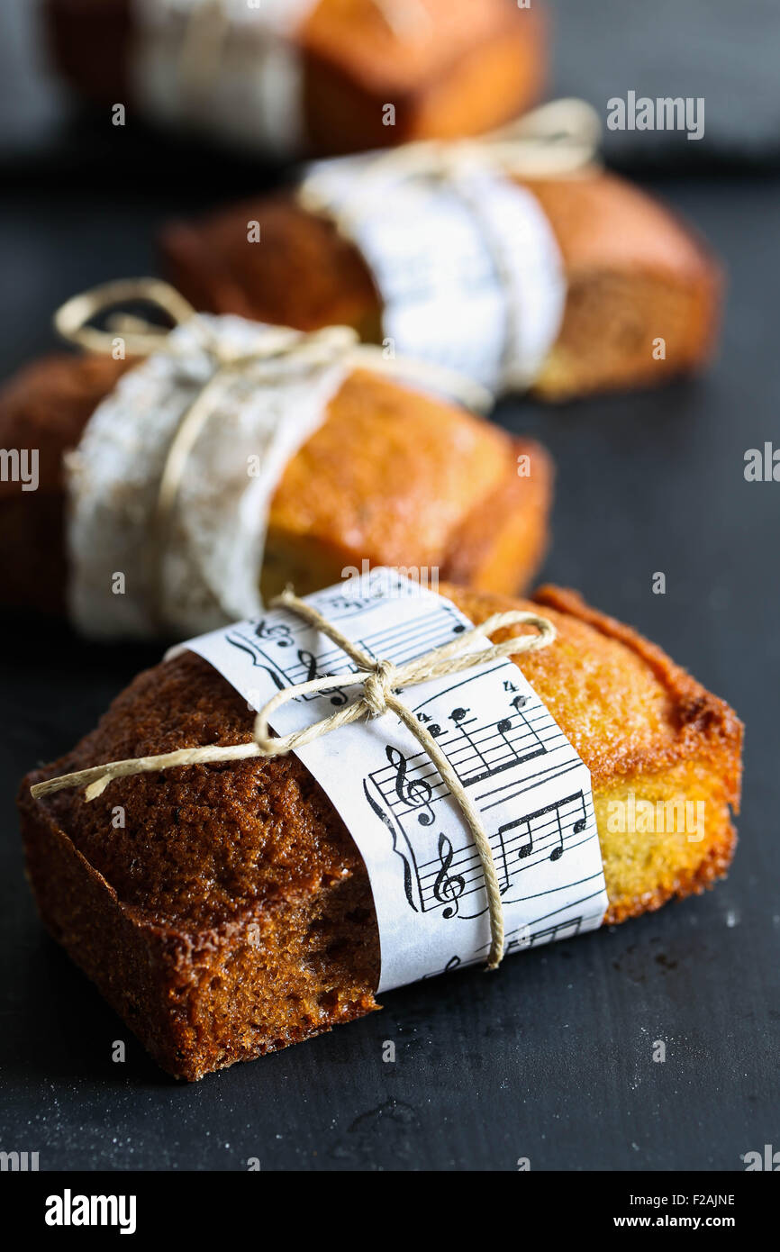 Vanilla financier cakes Stock Photo - Alamy