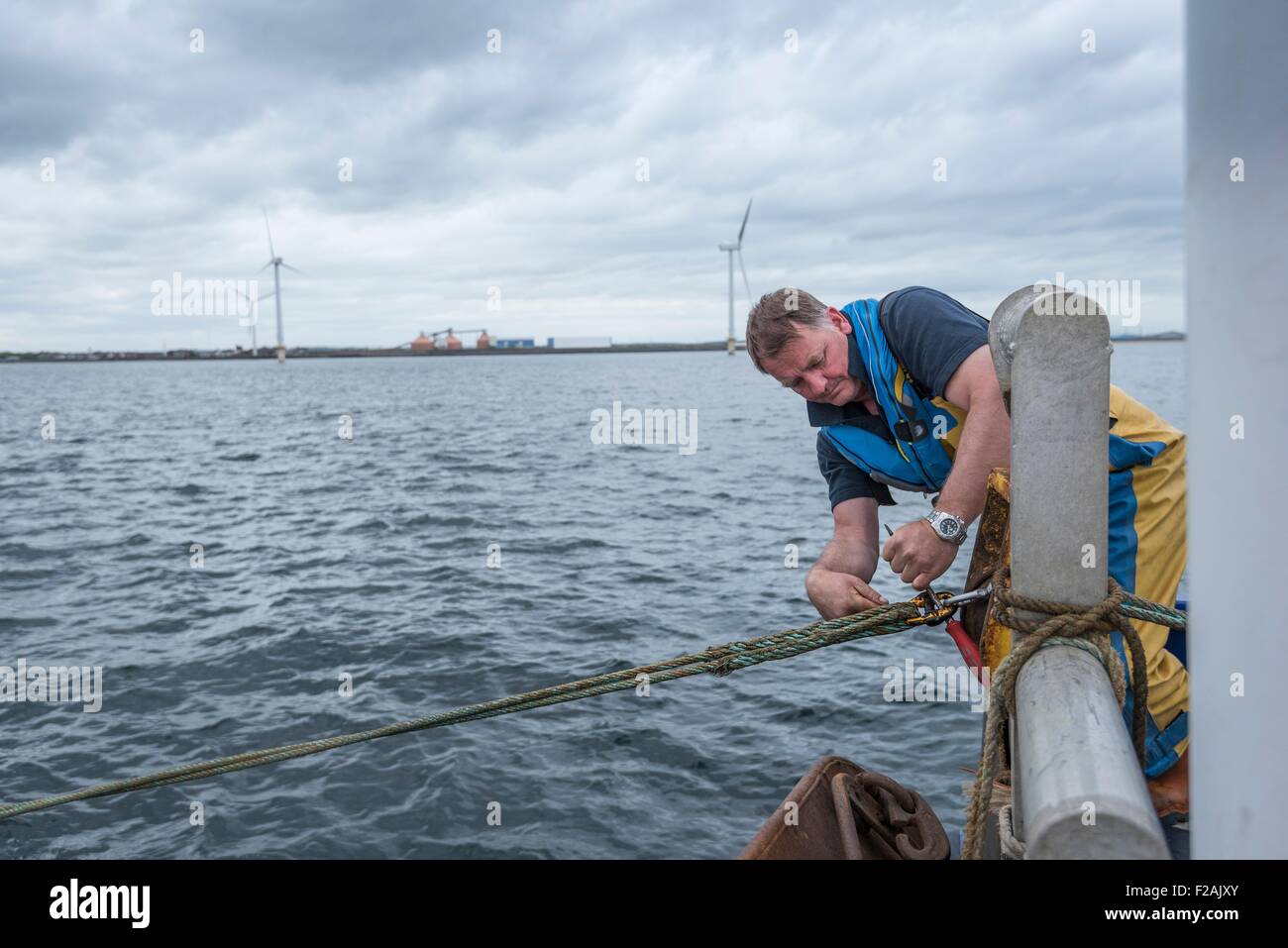 Ship line hi-res stock photography and images - Alamy