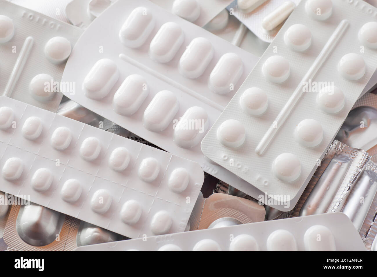 Close up of antibiotic pills Stock Photo - Alamy