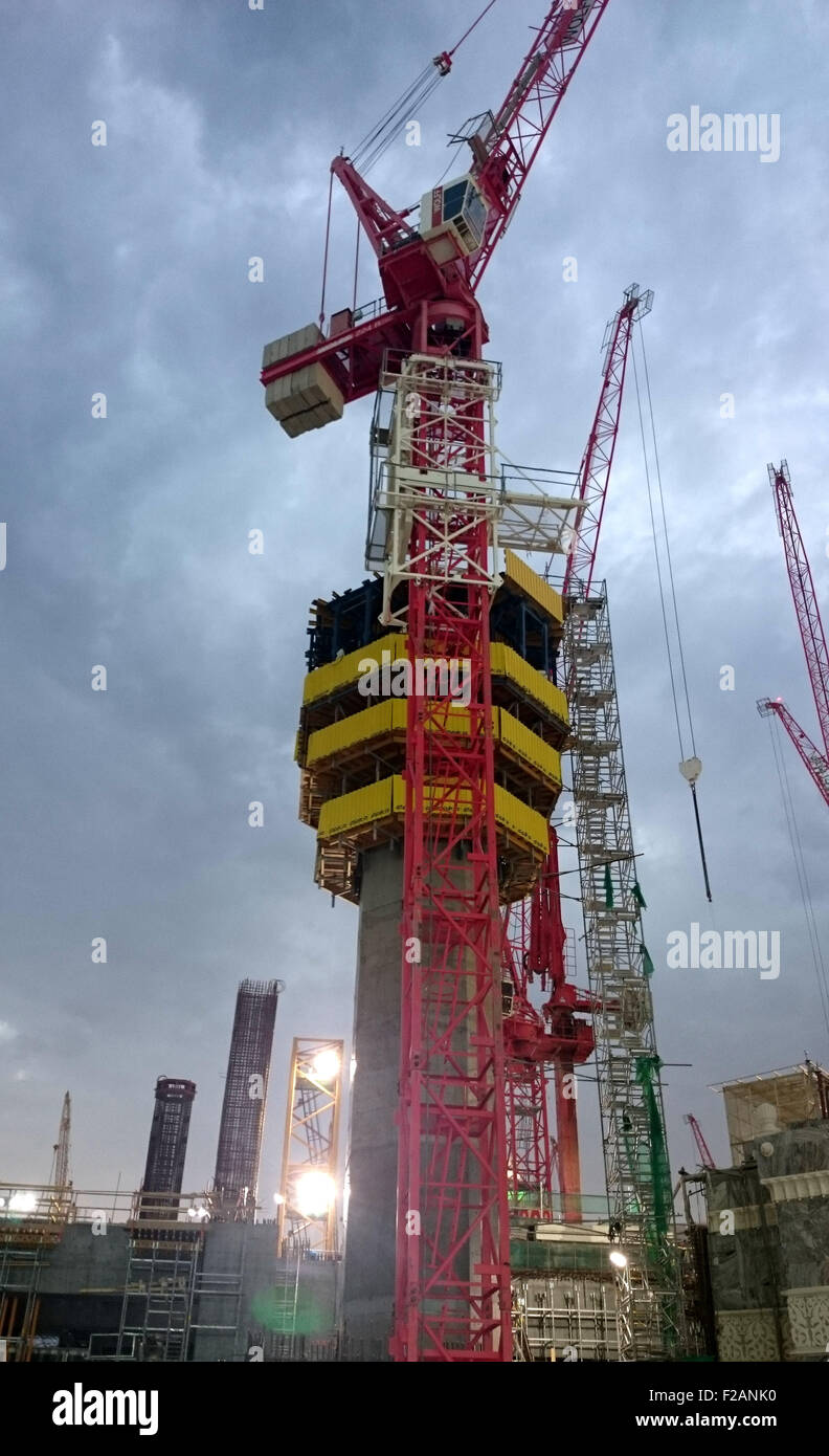 Mecca saudi arabia construction hi-res stock photography and images - Alamy