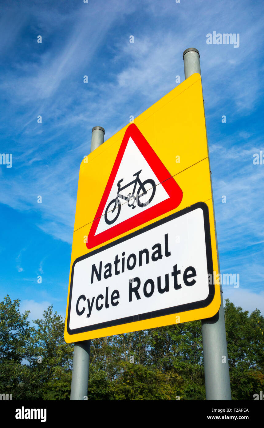 National Cycle route sign. England, UK Stock Photo - Alamy