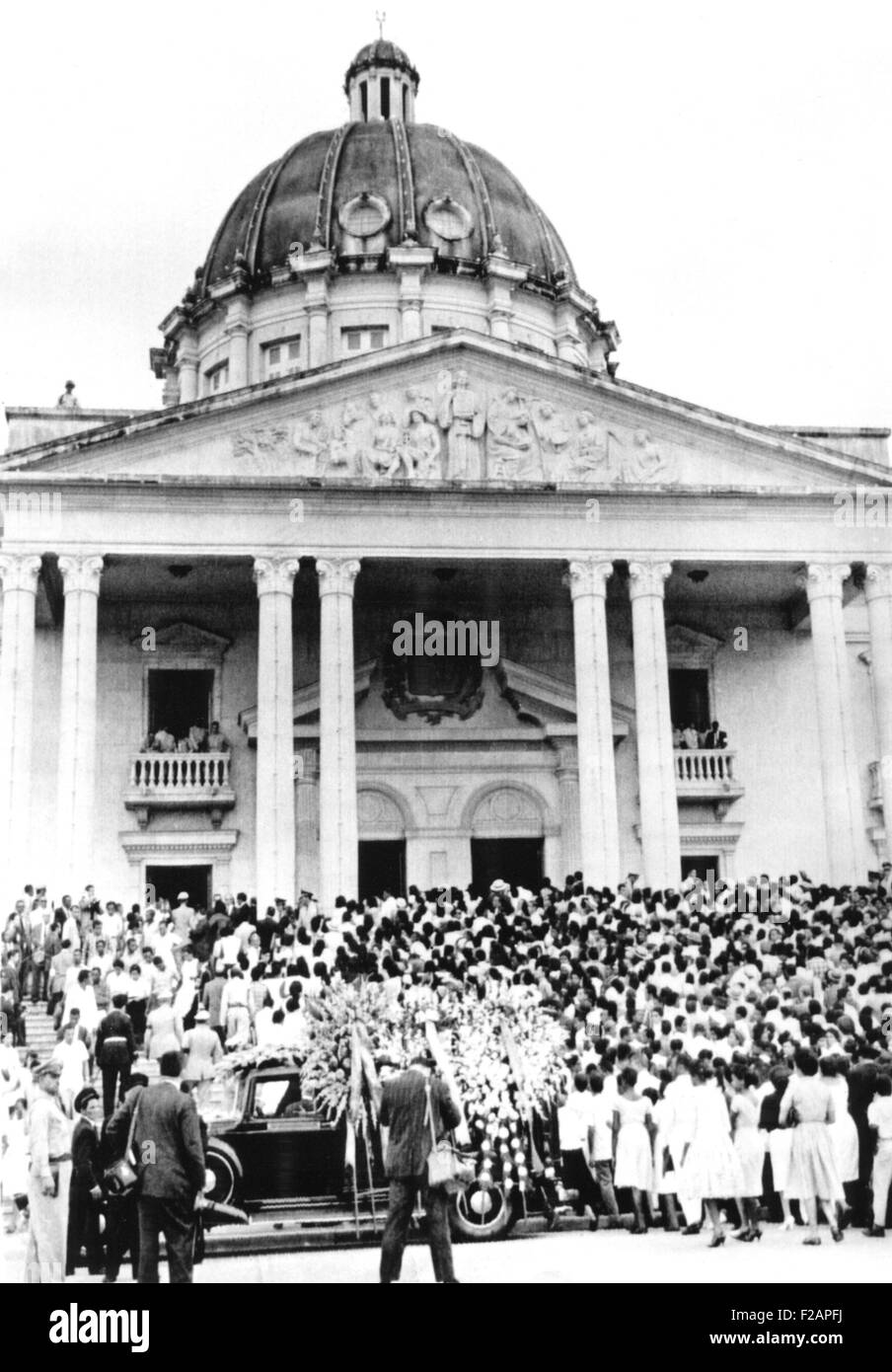 Mourners for assassinated dictator, Rafael Trujillo, at the ...