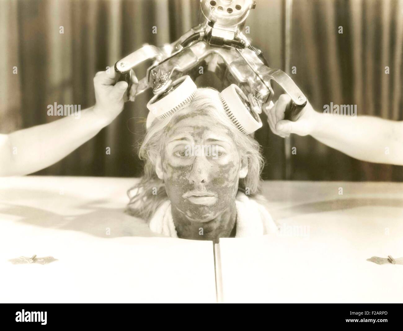 1920s beauty salon hi-res stock photography and images - Alamy