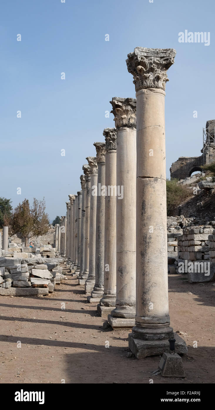 Roman collonade hi-res stock photography and images - Alamy