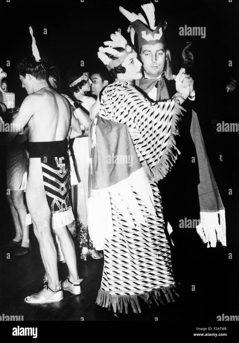 Helen Wills Moody and her husband Frederick dancing at the Annual ...