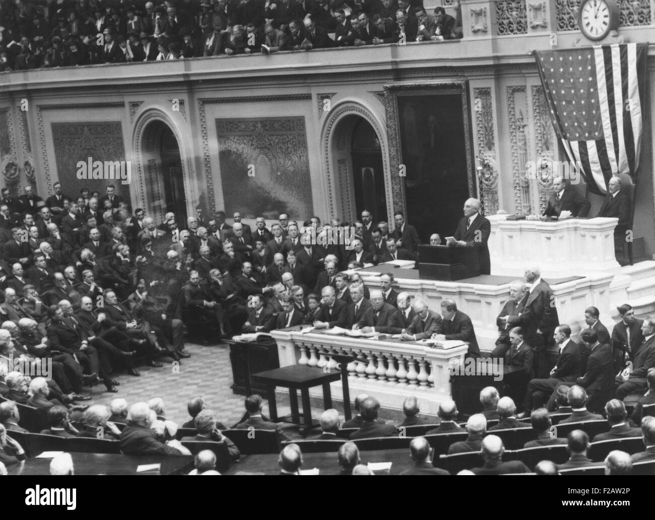 1920s house of representatives in session hi-res stock photography and ...