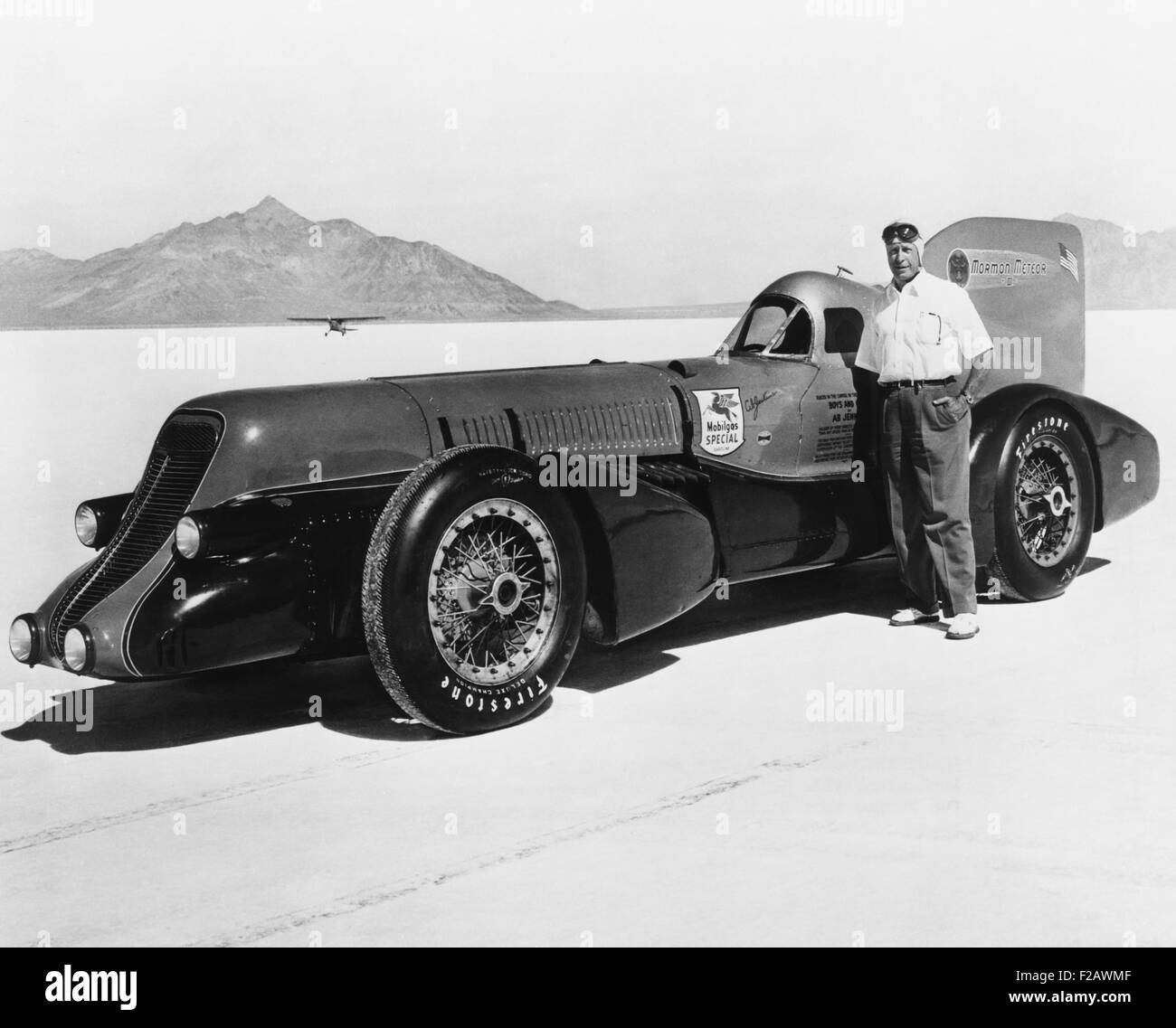 Airplane on set Black and White Stock Photos & Images - Alamy