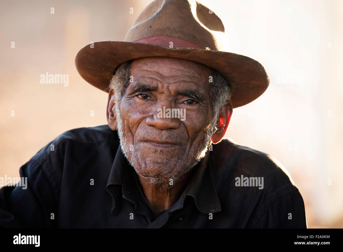 Old indigenous man hat hi-res stock photography and images - Alamy