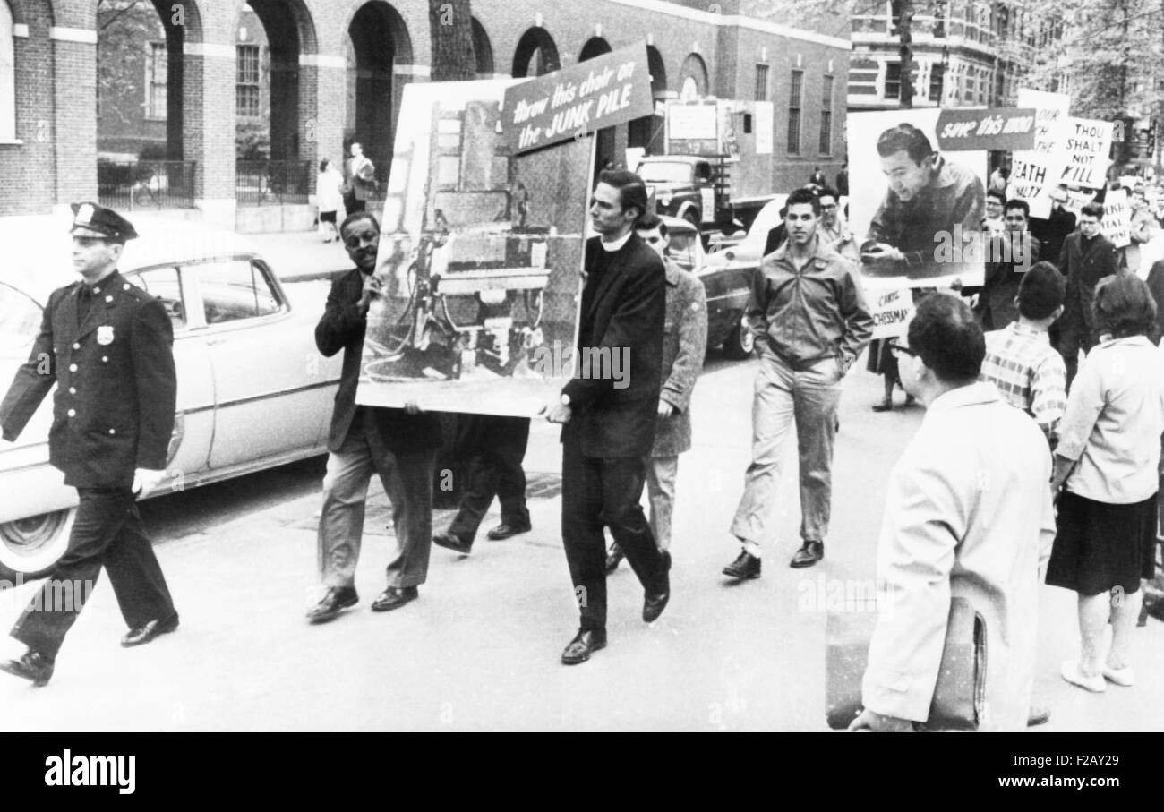 Anti-capital punishment demonstrators in New York City, May 1, 1960 ...