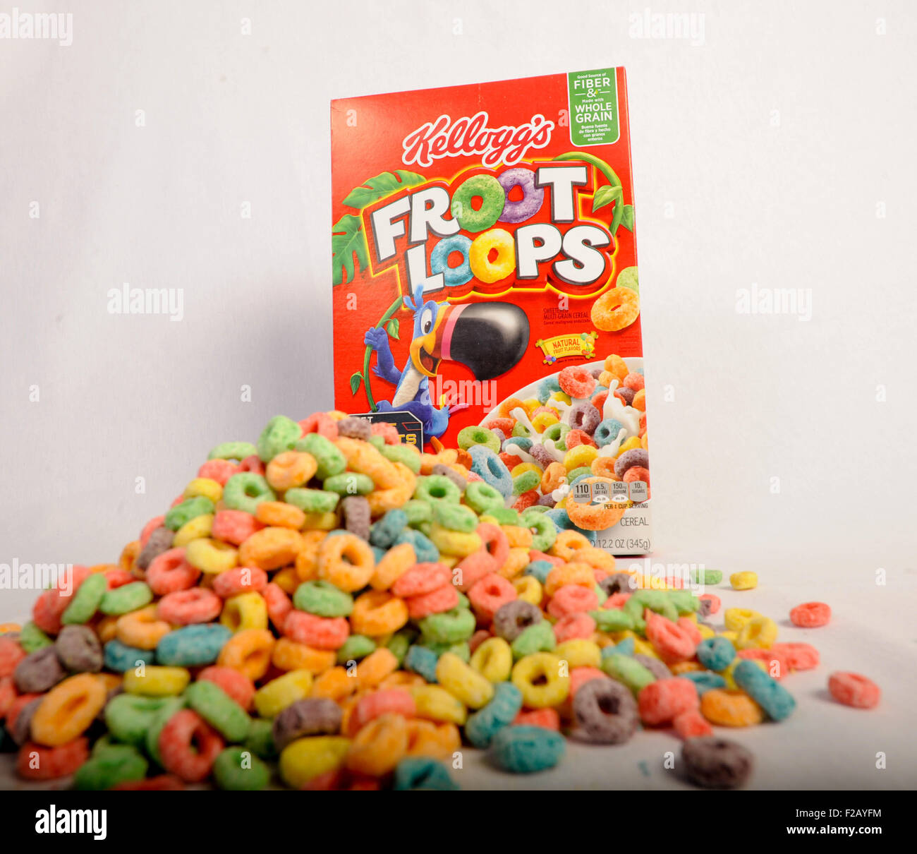 Froot loops hi-res stock photography and images - Alamy