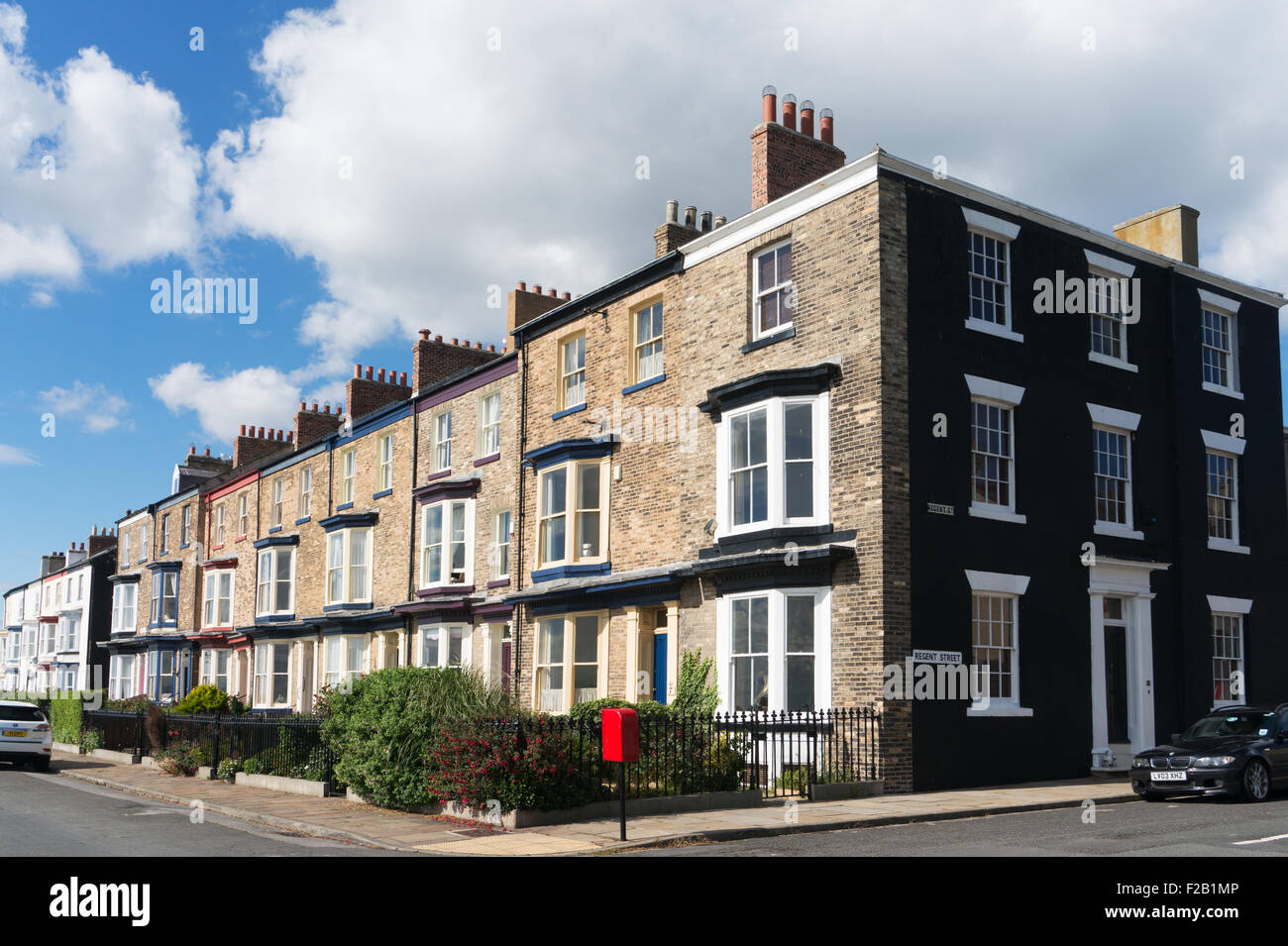 Victorian terrace house exterior hi-res stock photography and images ...