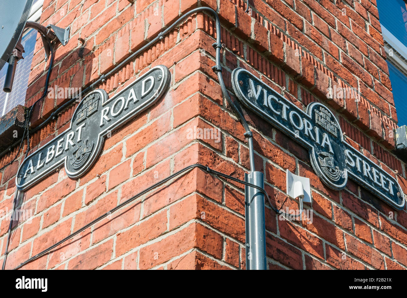 Old english road signs hi-res stock photography and images - Alamy