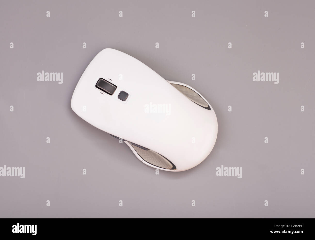White computer mouse hi-res stock photography and images - Alamy