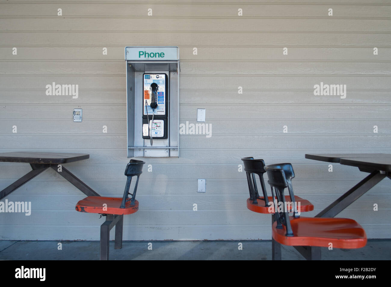 Phone booth america hi-res stock photography and images - Alamy