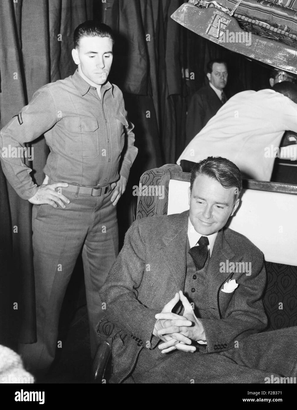 Conscientious objector, actor Lew Ayers, enroute to a labor camp at ...