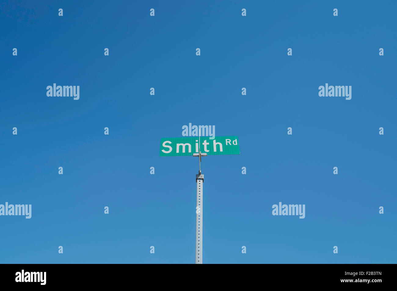 Blank street name sign hi-res stock photography and images - Alamy