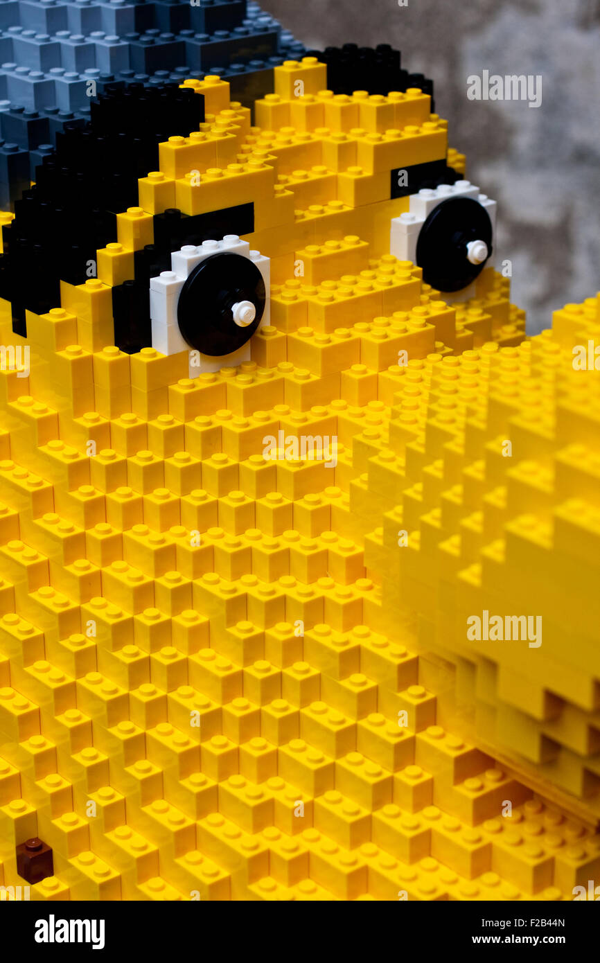 Plastic toy building bricks hi-res stock photography and images - Alamy