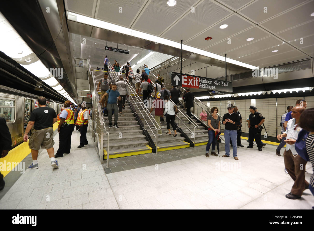 Flushing line extension hi-res stock photography and images - Alamy