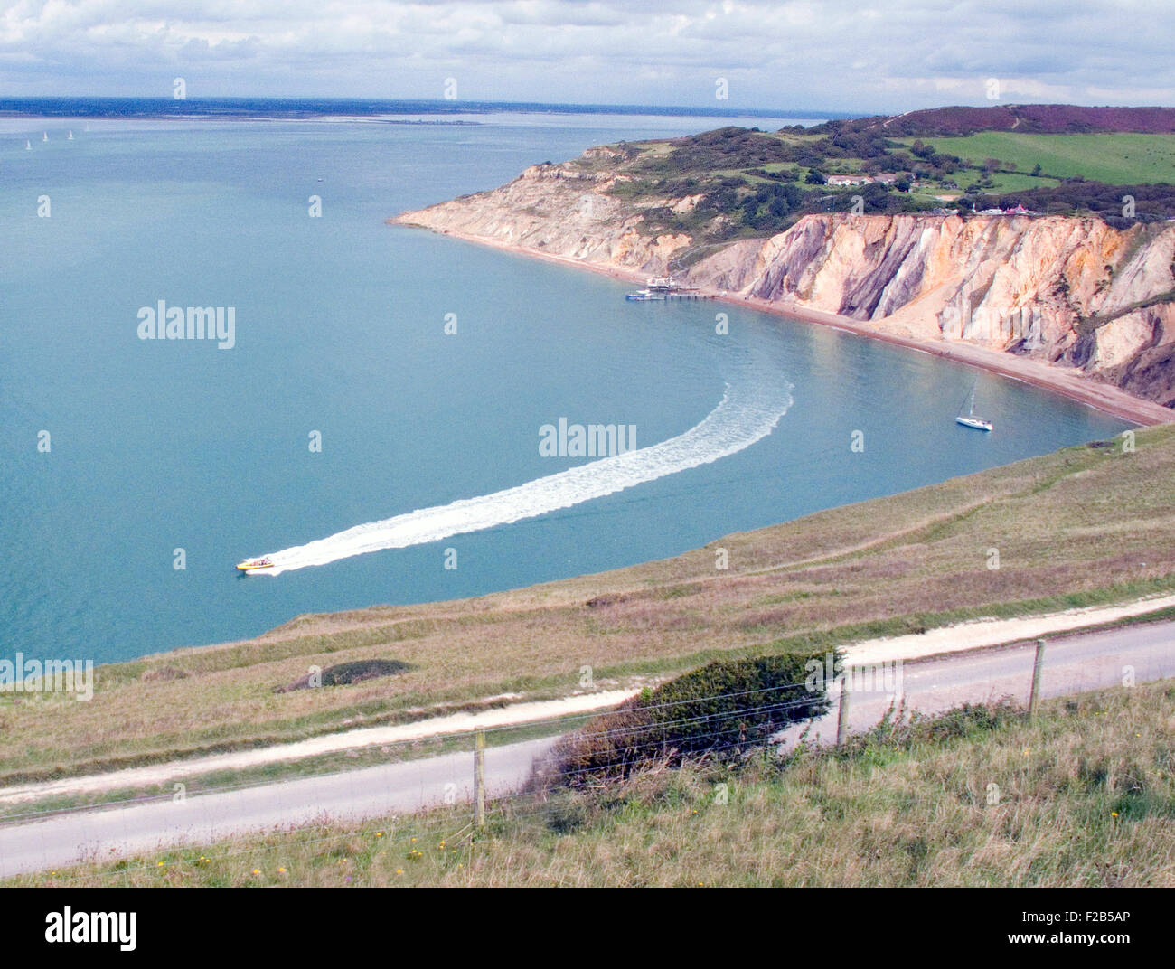 Alum bay coloured sand cliffs hi-res stock photography and images - Alamy