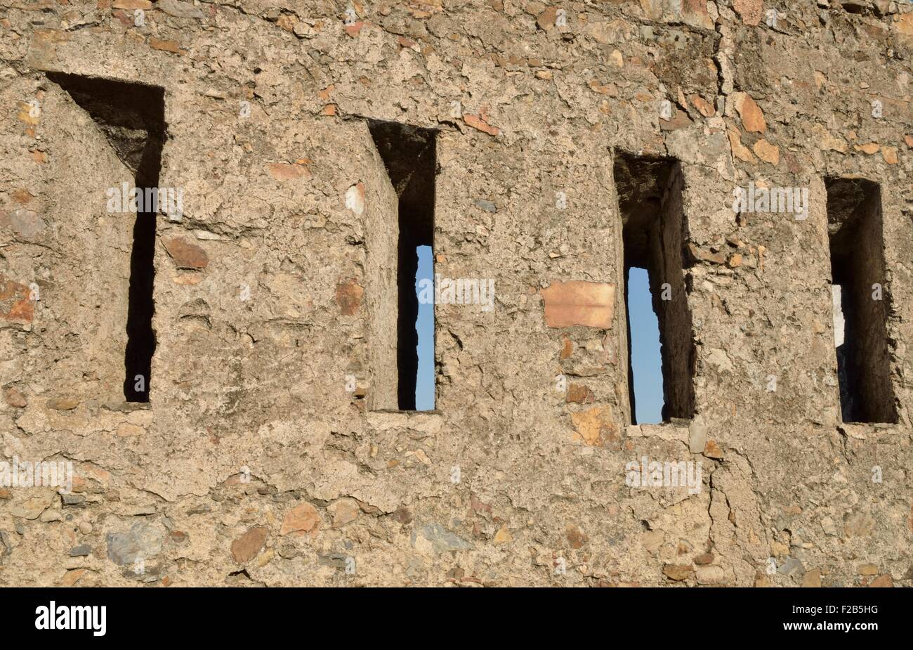 Embrasures hi-res stock photography and images - Alamy