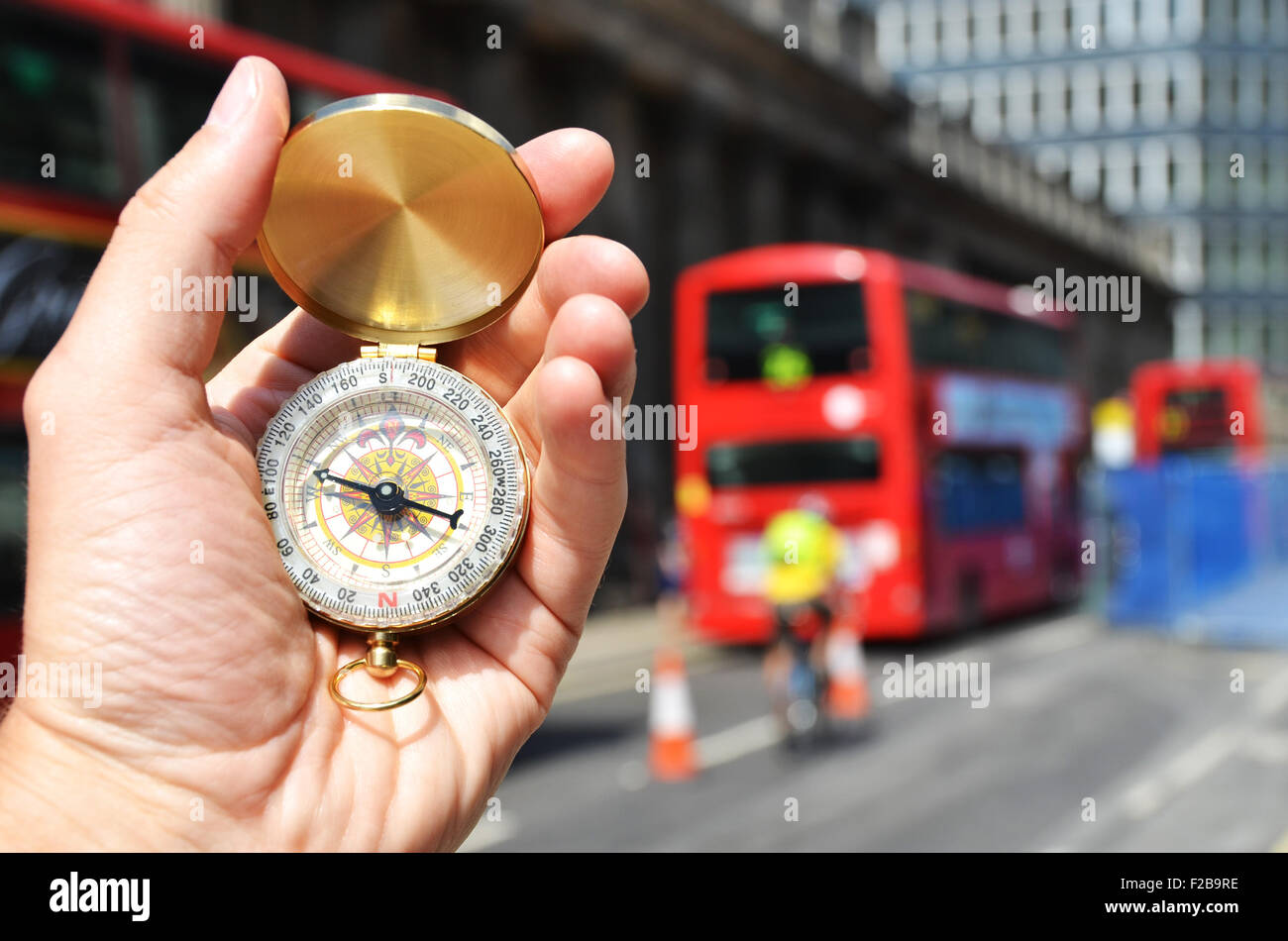 Old map london compass hi-res stock photography and images - Alamy