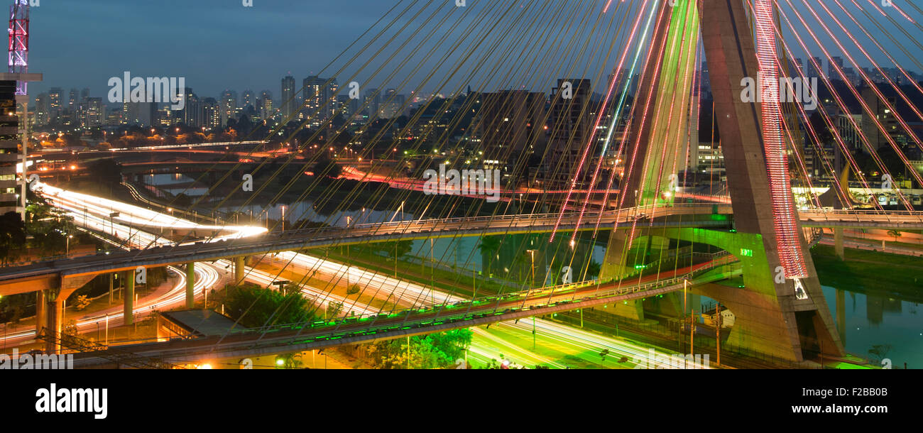 Most famous bridge in the city at dusk, Octavio Frias De Oliveira ...