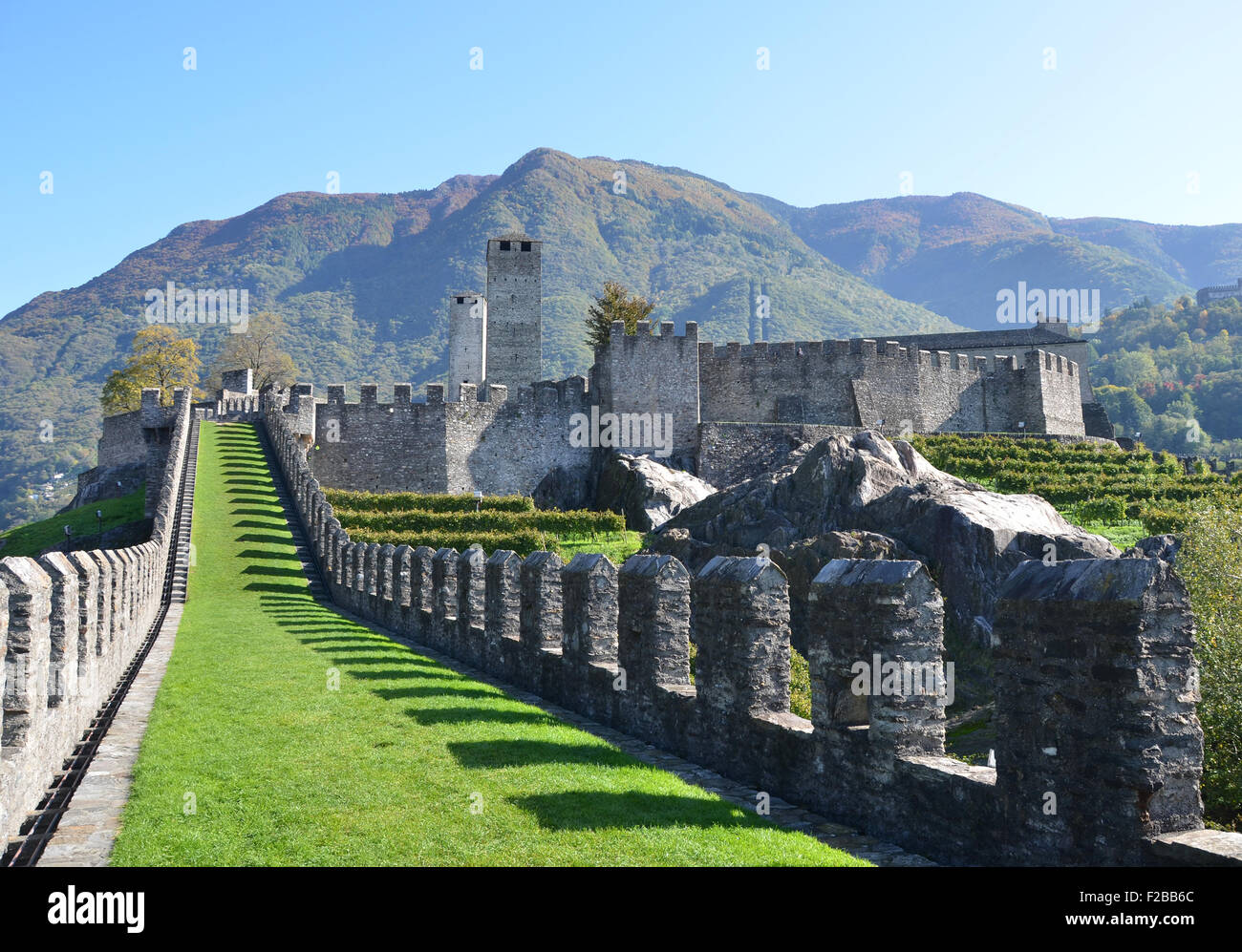 Switzerland fortifications tower hi-res stock photography and images ...