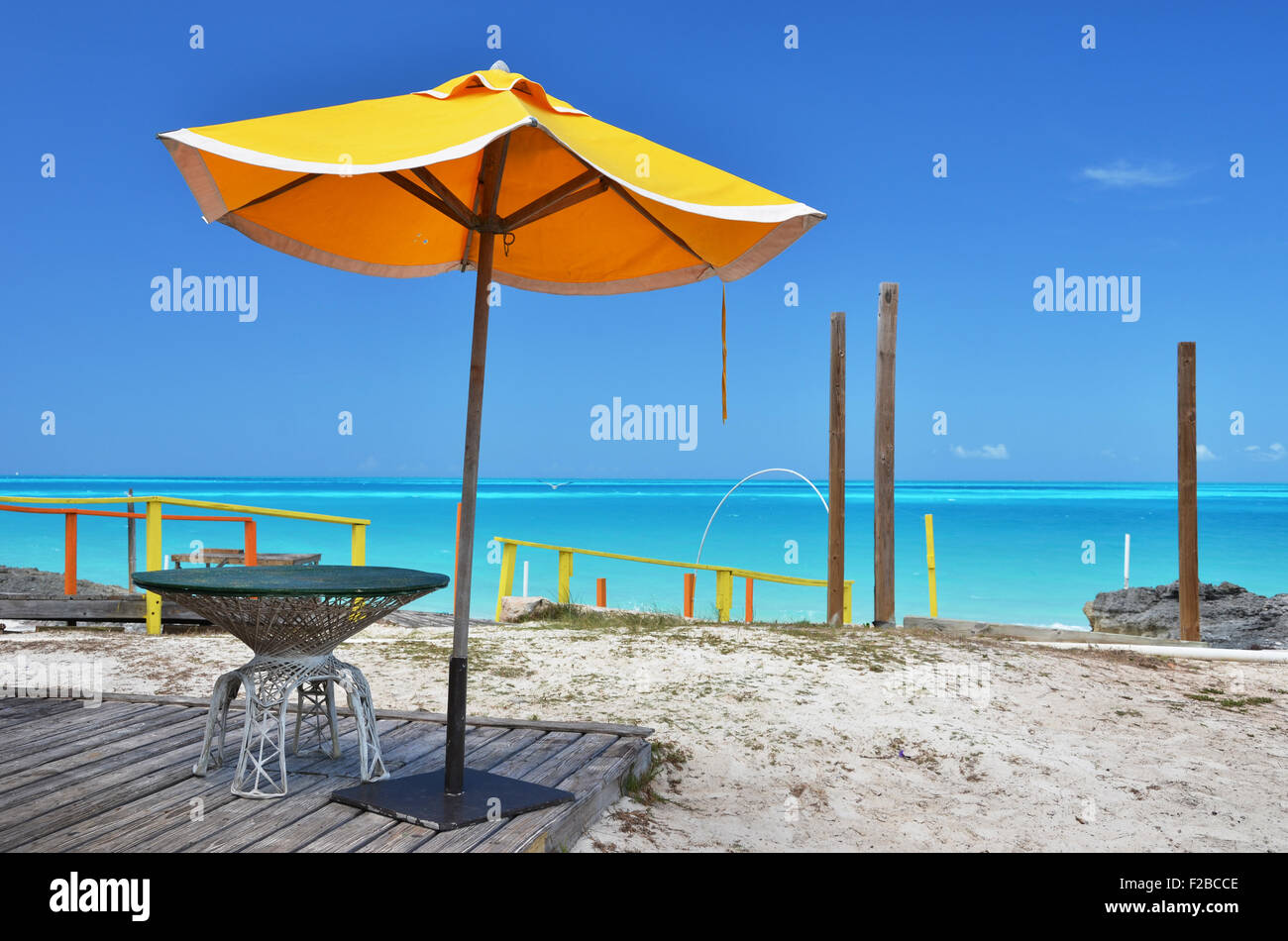 Bahamas sea azure hi-res stock photography and images - Alamy