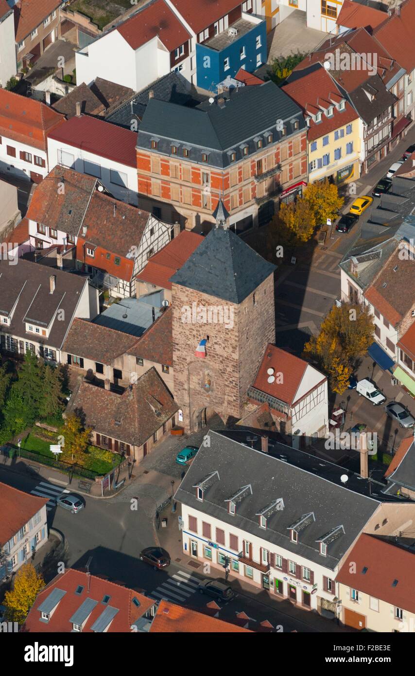 France, Bas Rhin (67), Molsheim town, Old medieval gate Porte des ...