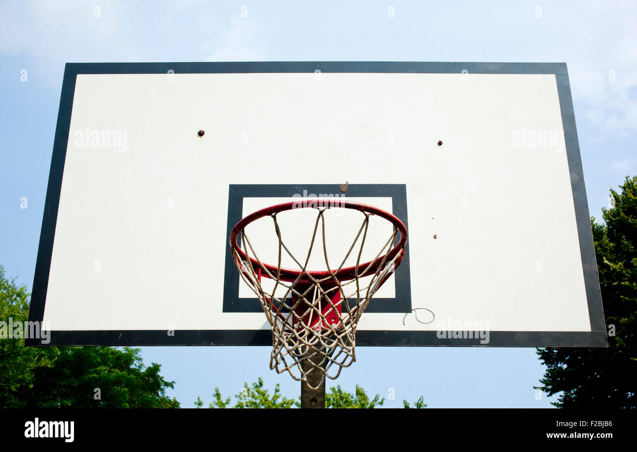Photo of old basketball table Stock Photo - Alamy