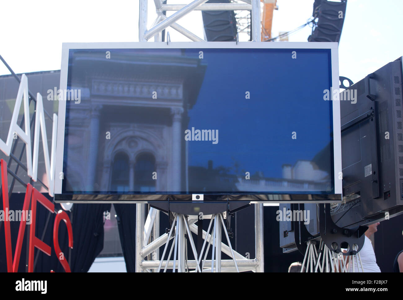 White screen concert hi-res stock photography and images - Alamy