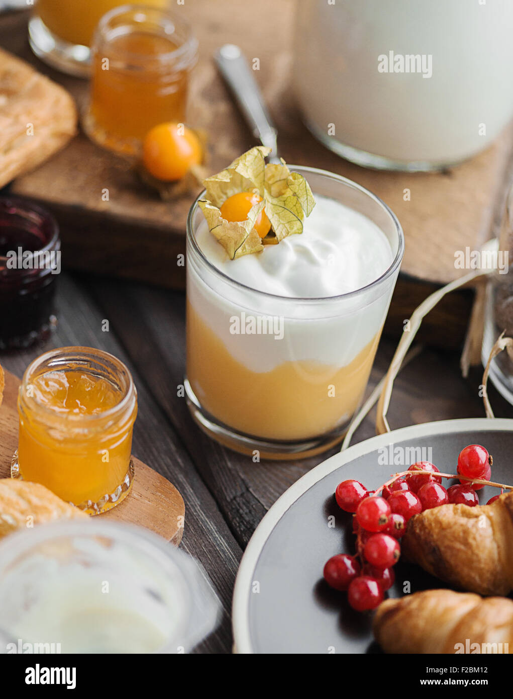 Beige breakfast hi-res stock photography and images - Alamy