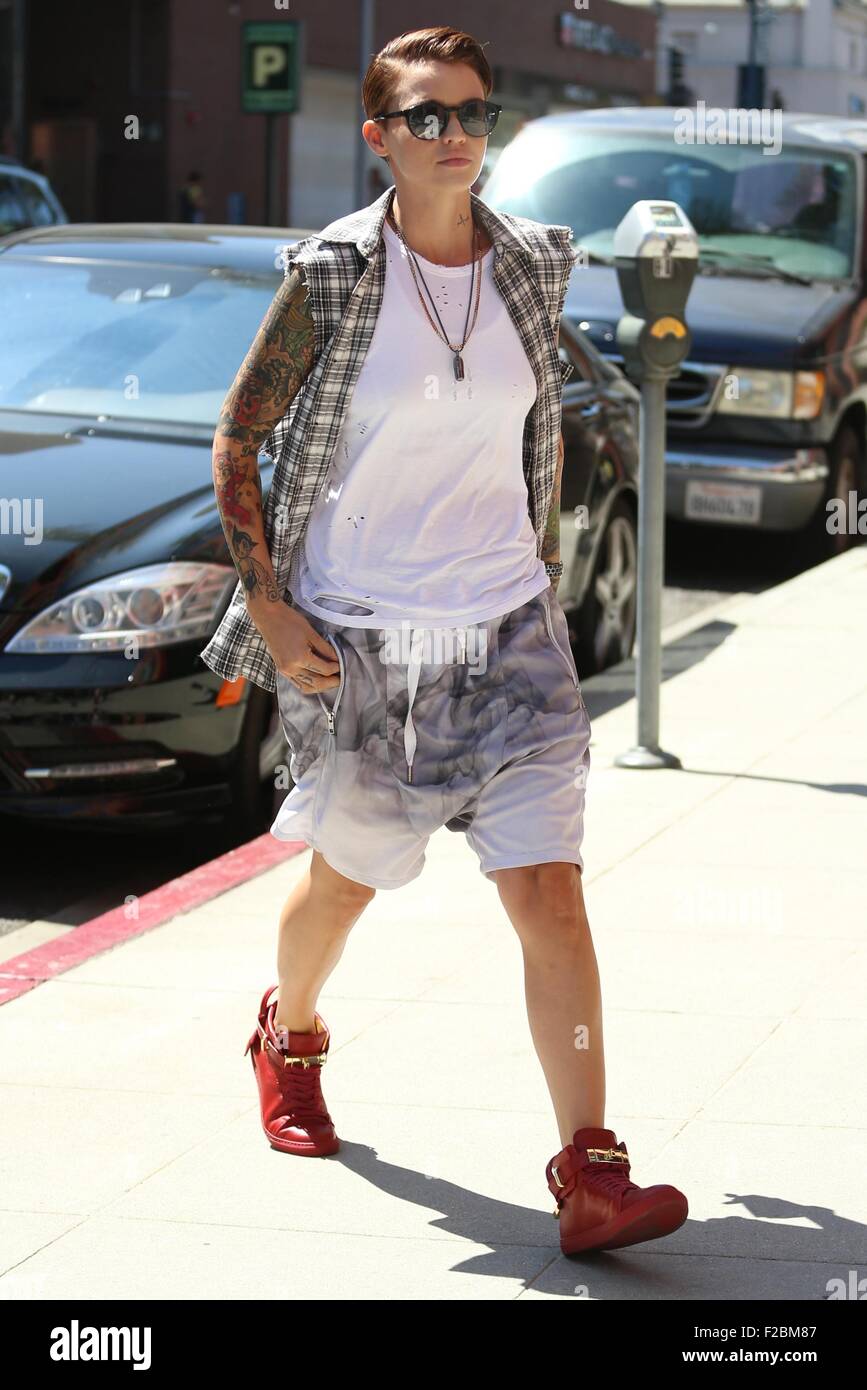 Ruby Rose Langenheim visits a medical center in Beverly Hills Featuring ...