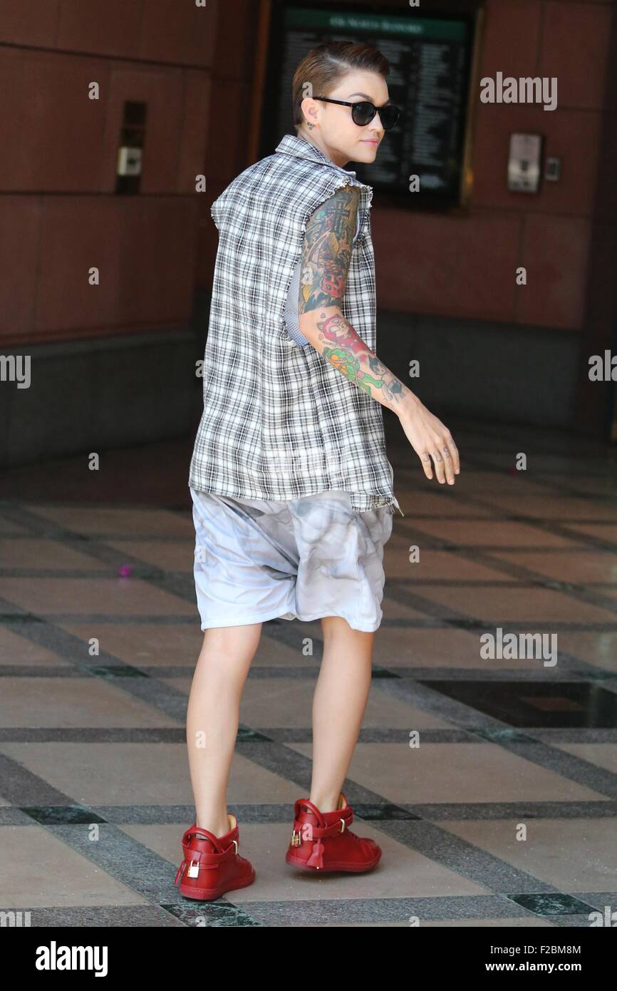 Ruby Rose Langenheim visits a medical center in Beverly Hills Featuring ...