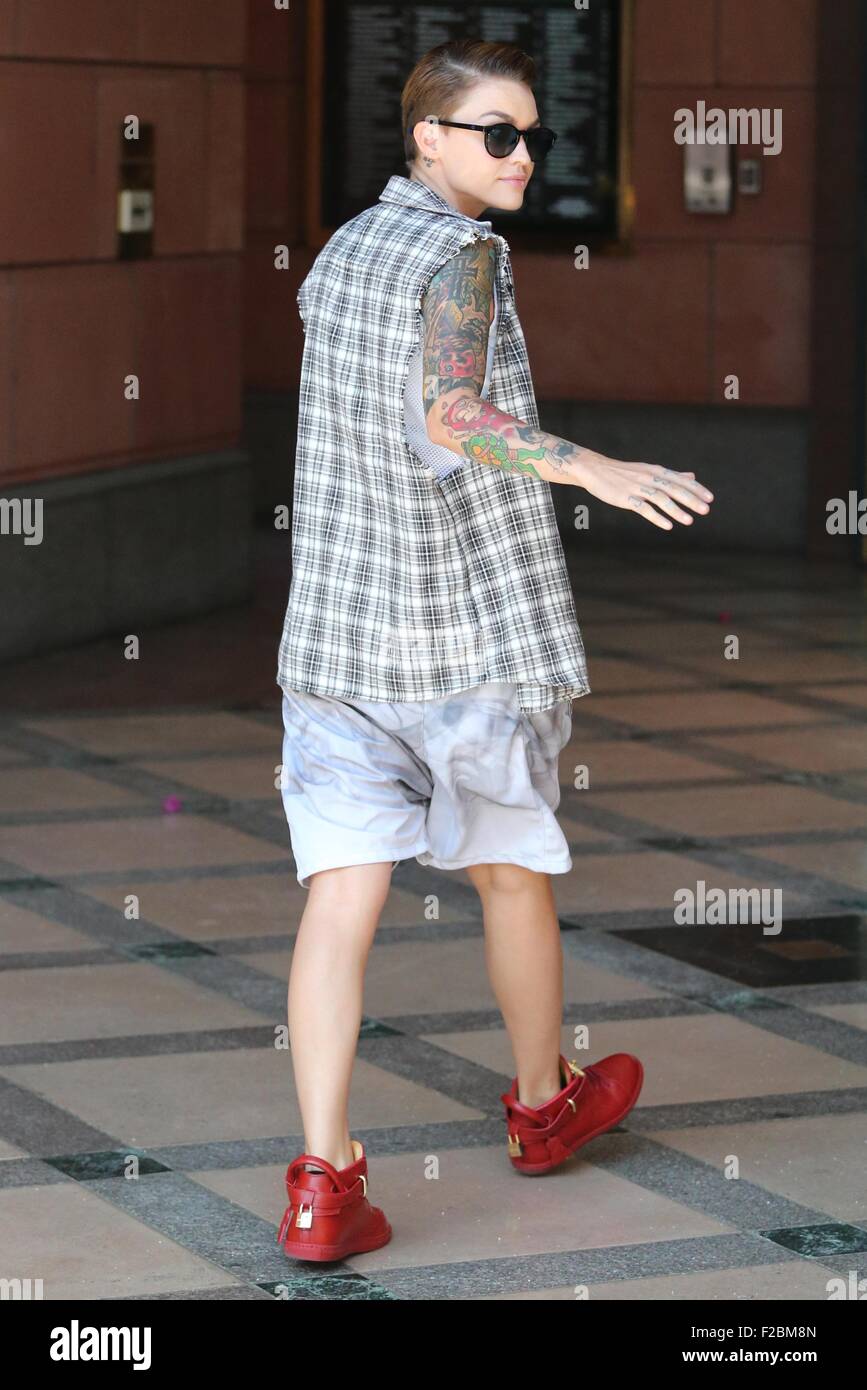 Ruby Rose Langenheim visits a medical center in Beverly Hills Featuring ...