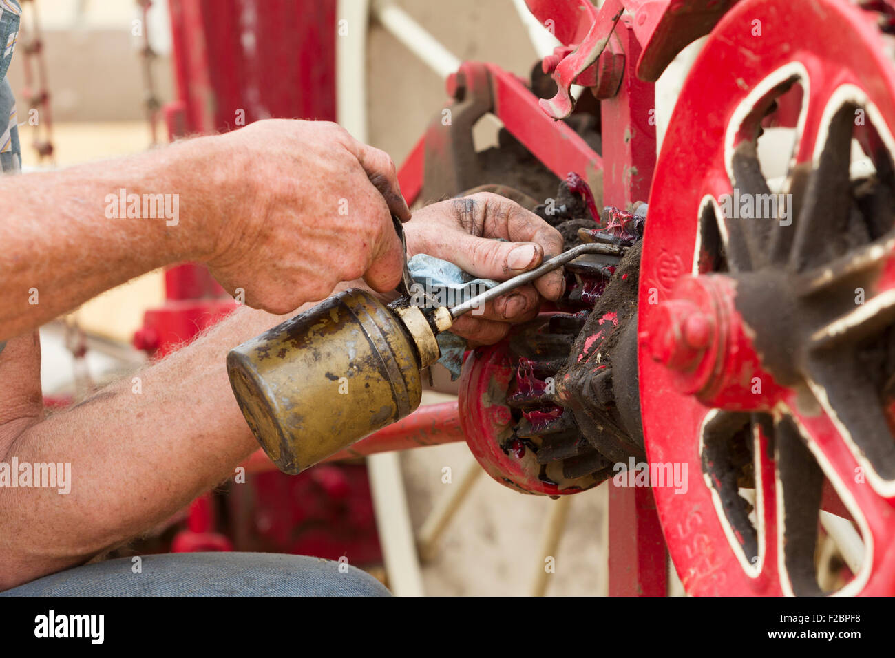 Oiling Stock Photos & Oiling Stock Images - Alamy