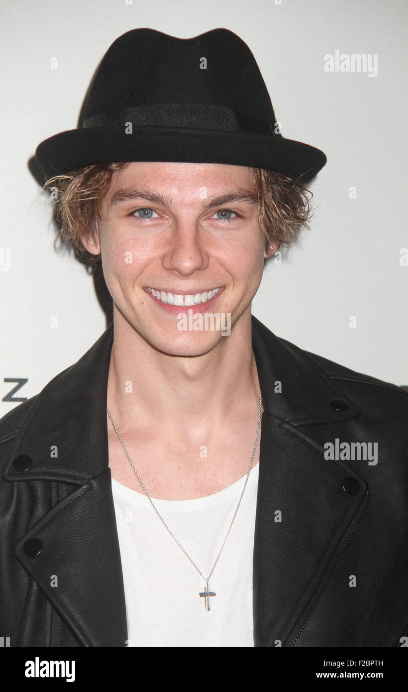 New York, New York, USA. 15th Sep, 2015. Actor T.C. CARTER attends the ...