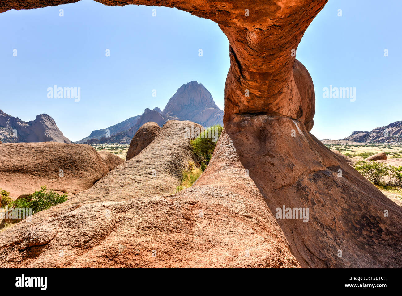 Landscape with massive granite arch in Spitzkoppe in the Namib desert ...