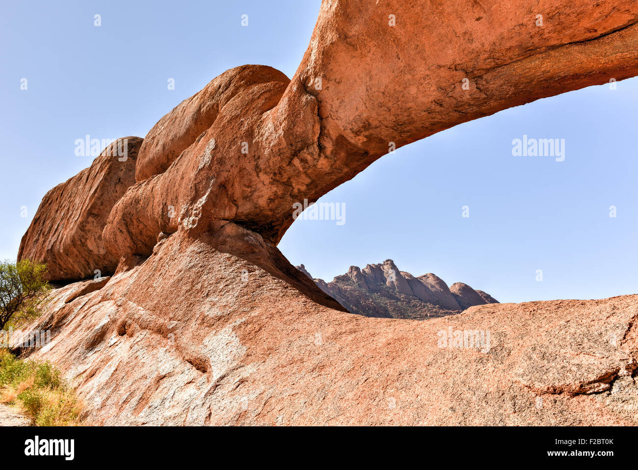 Landscape with massive granite arch in Spitzkoppe in the Namib desert ...