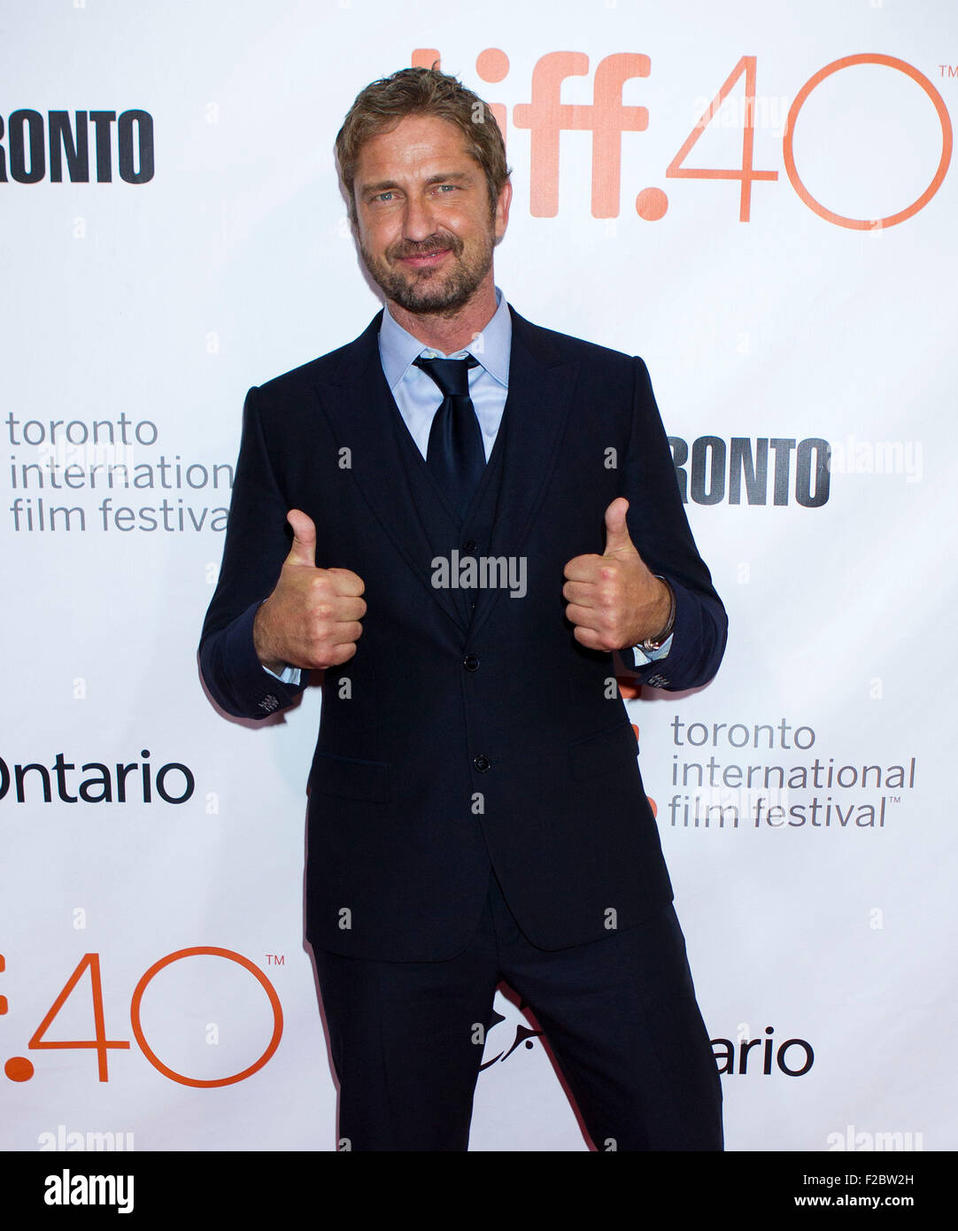Toronto, Canada. 15th Sep, 2015. Actor Gerard Butler poses for photos ...