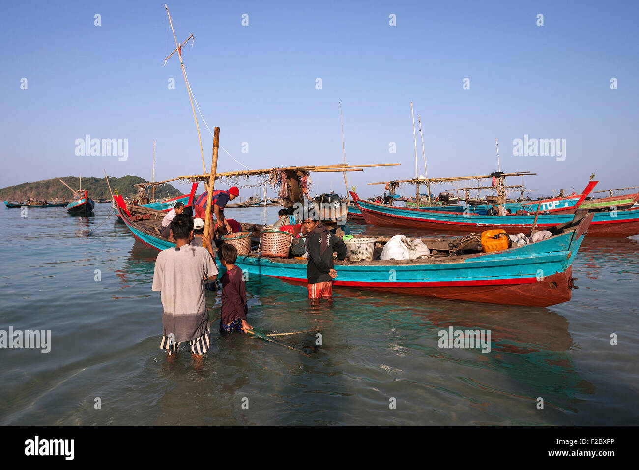Bringing water hi-res stock photography and images - Alamy