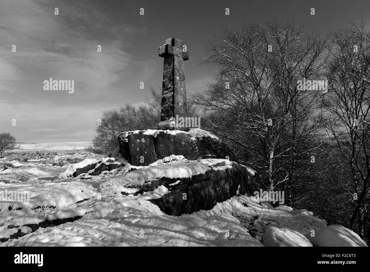 January, winter snow, the Wellington Monument dedicated to the Duke of ...