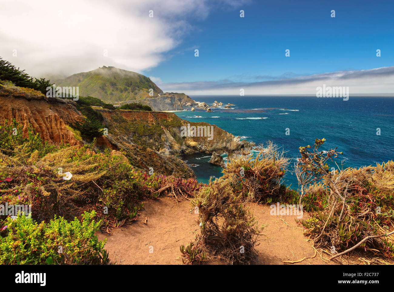 Beautiful View of the California coast, Pacific Ocean coast, California ...