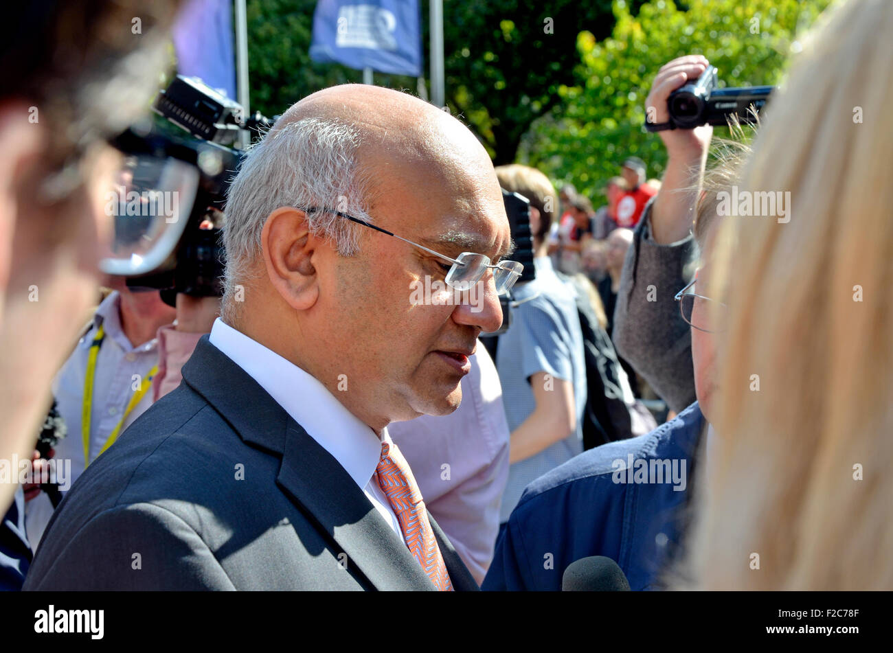 The labour mp for leicester east hi-res stock photography and images ...