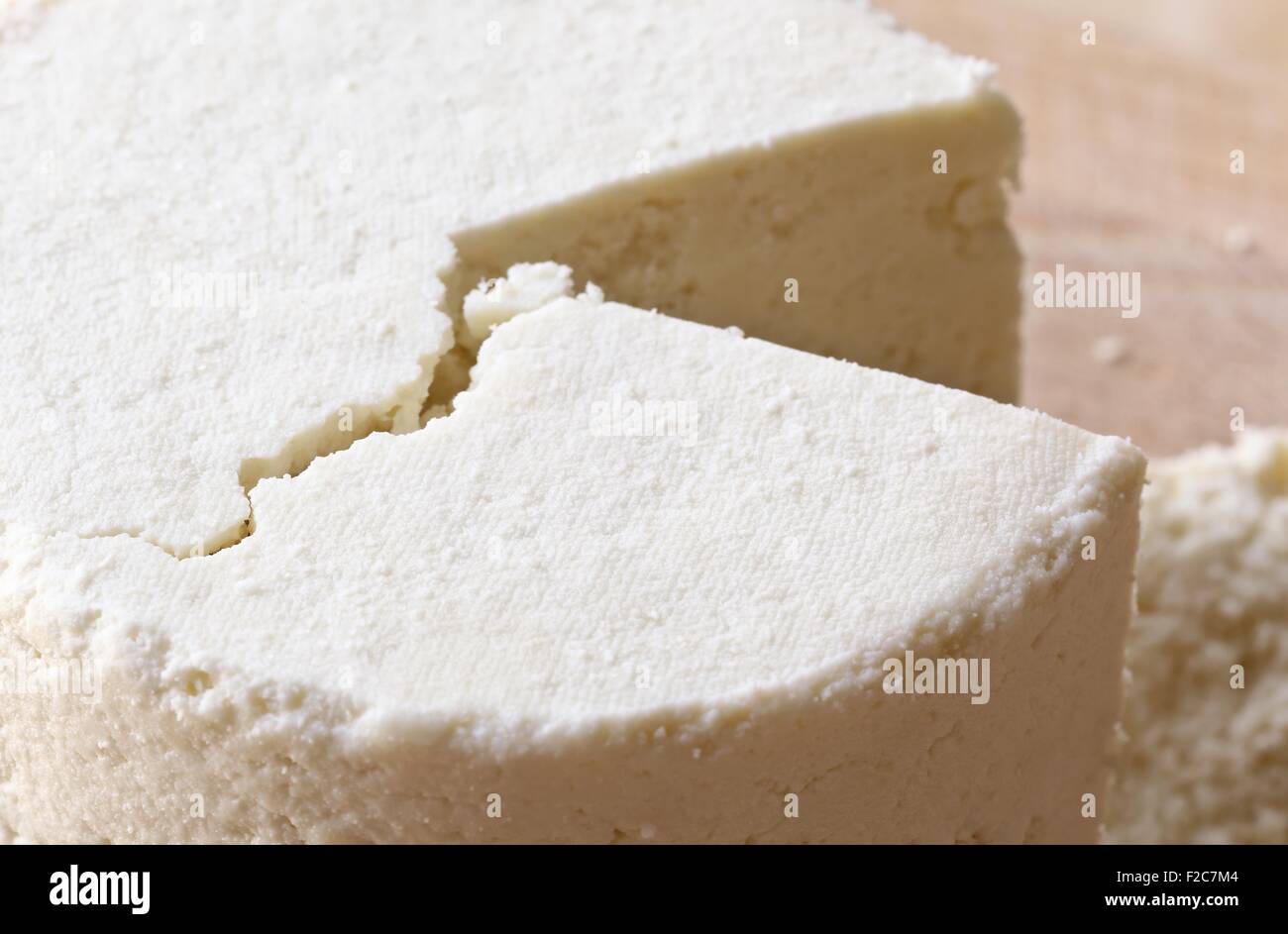 Feta cheese crumbles hi-res stock photography and images - Alamy