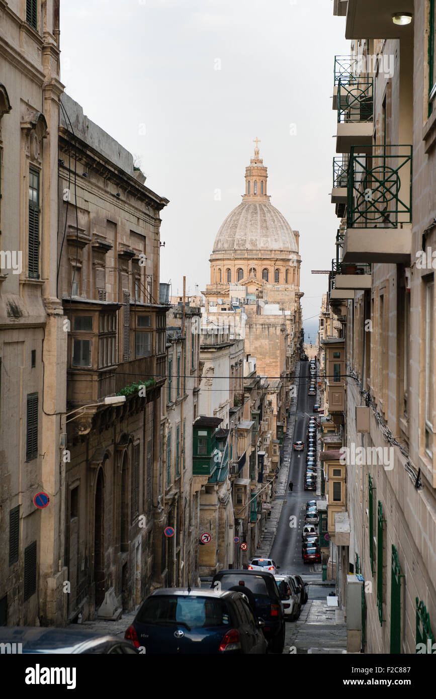 Valetta strait street hi-res stock photography and images - Alamy