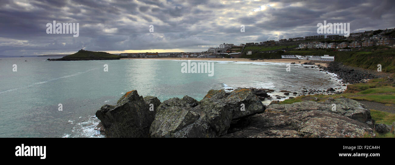 Rocks on Clodgy Point, Porthmeor beach, St Ives, Cornwall County ...