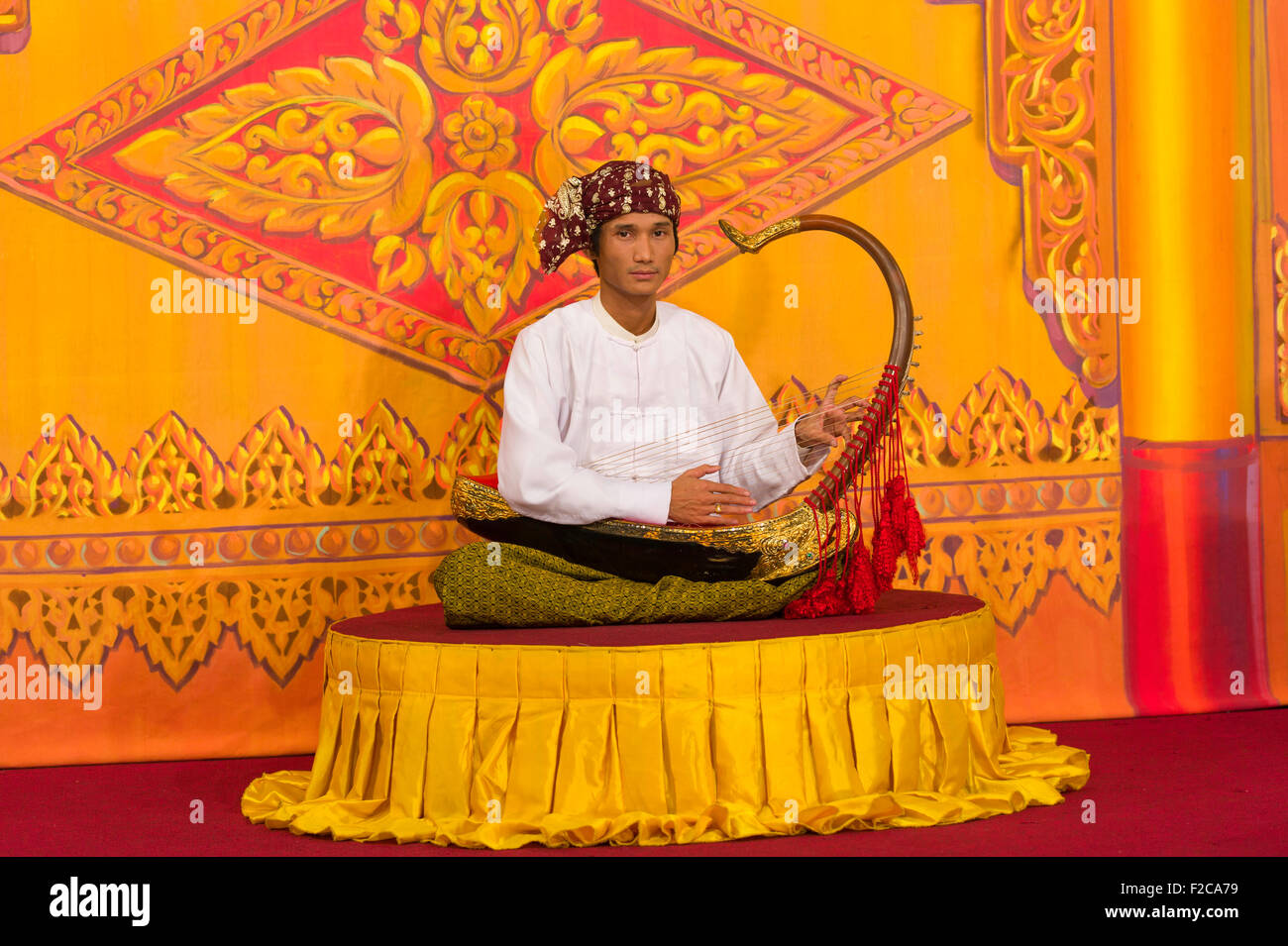 Burmese harp hi-res stock photography and images - Alamy