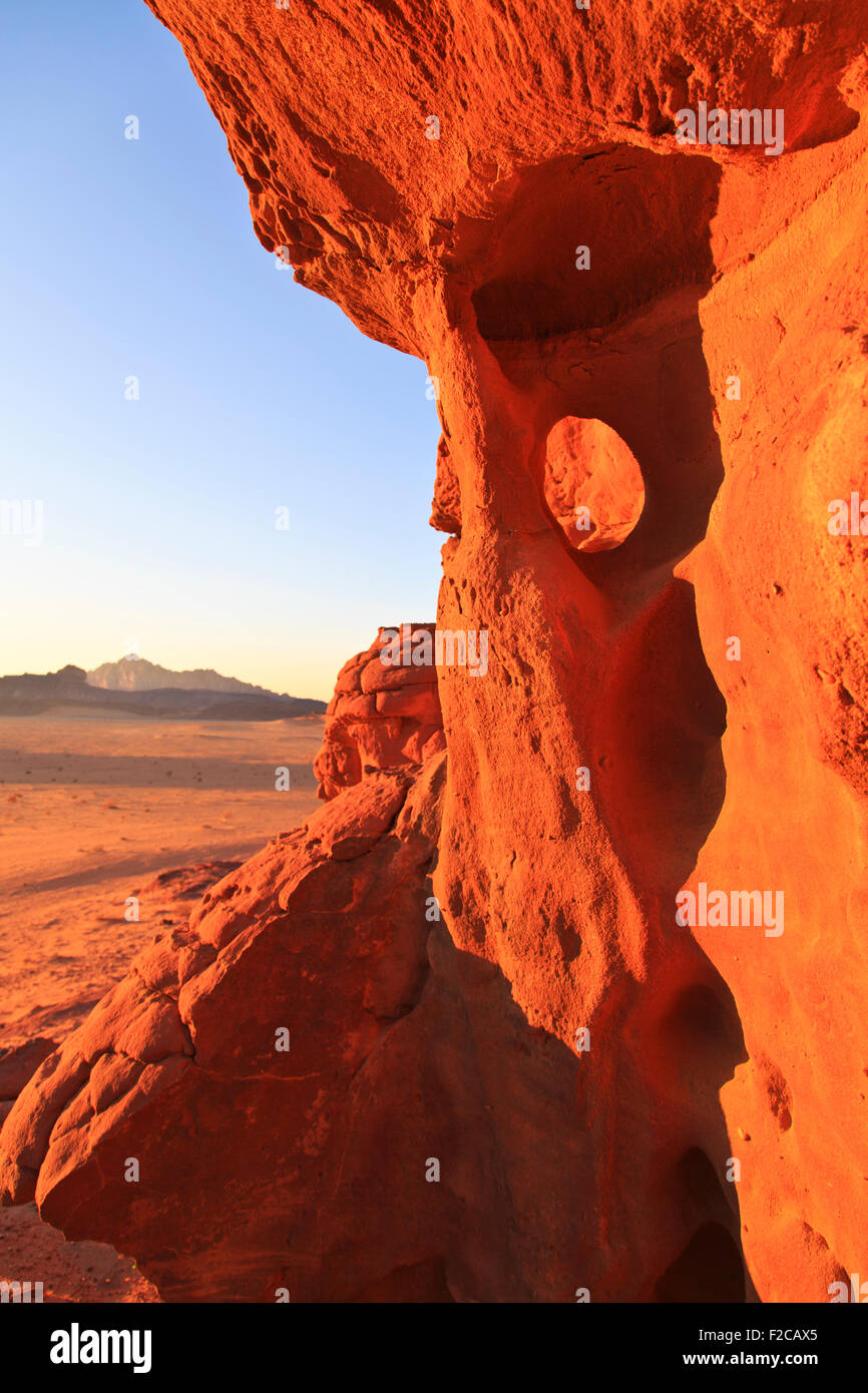Desert rocks hi-res stock photography and images - Alamy