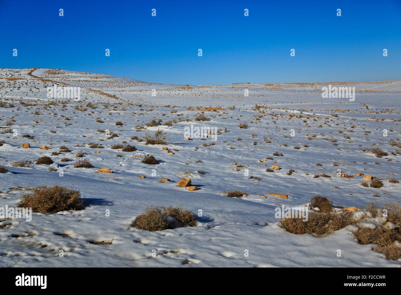 Iraq jordan road hi-res stock photography and images - Alamy